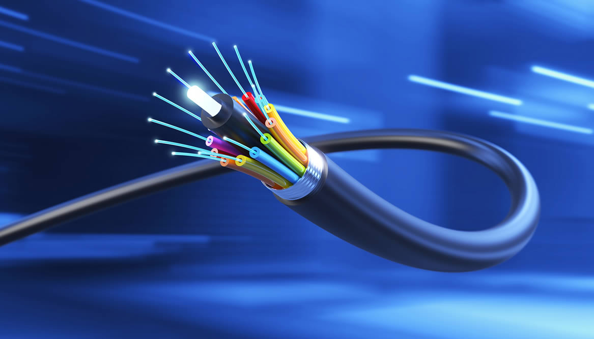 ¿Qué es y cómo funciona la fibra óptica?