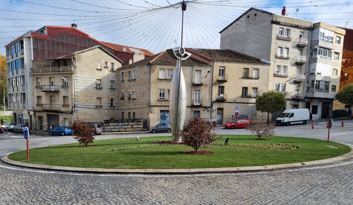 La rotonda de la Calle Dalí estrena imagen